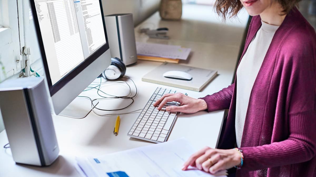 How to Set Up a Home Workstation | Coronavirus - Consumer Reports