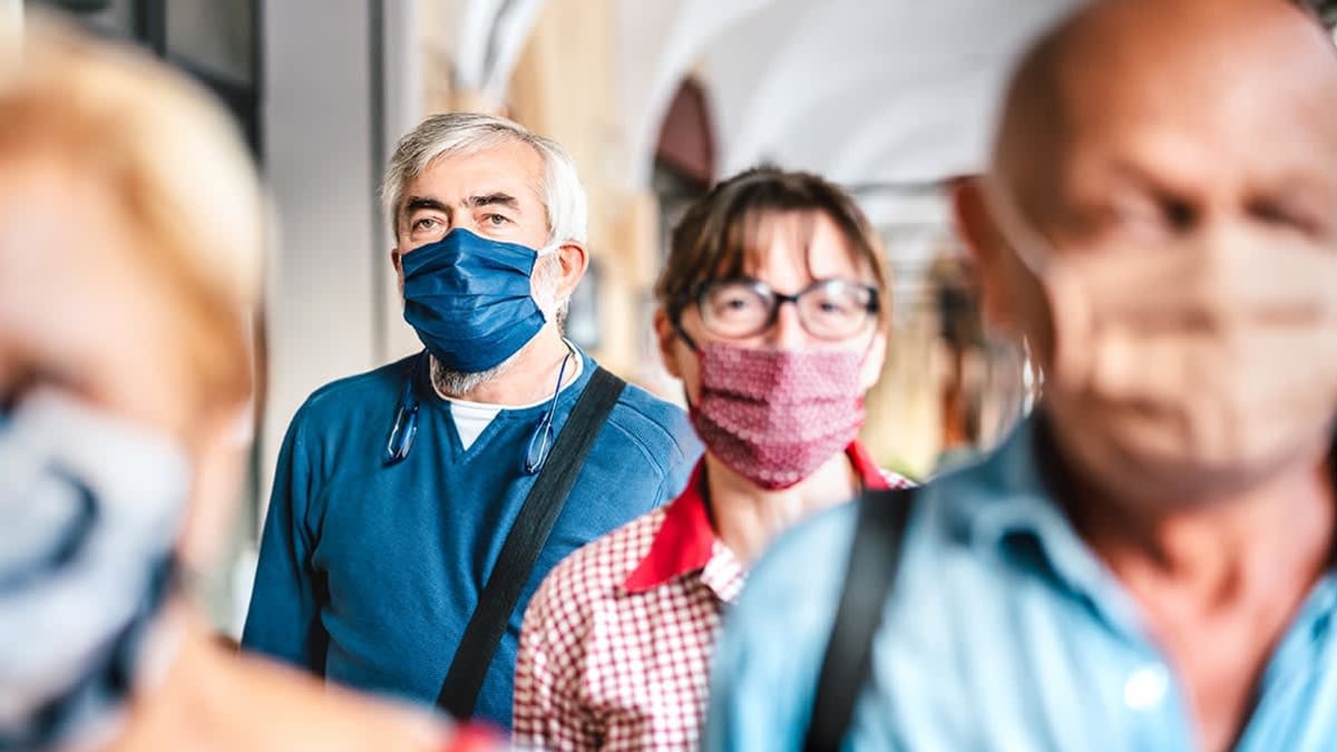 Choose an Effective COVID-19 Face Mask - Consume rReports - Consumer ...