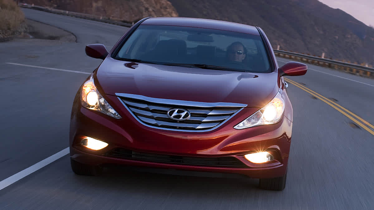 Hyundai Sonata Recall Due to Fuel Leaks and Engine Fire Risk - Consumer ...