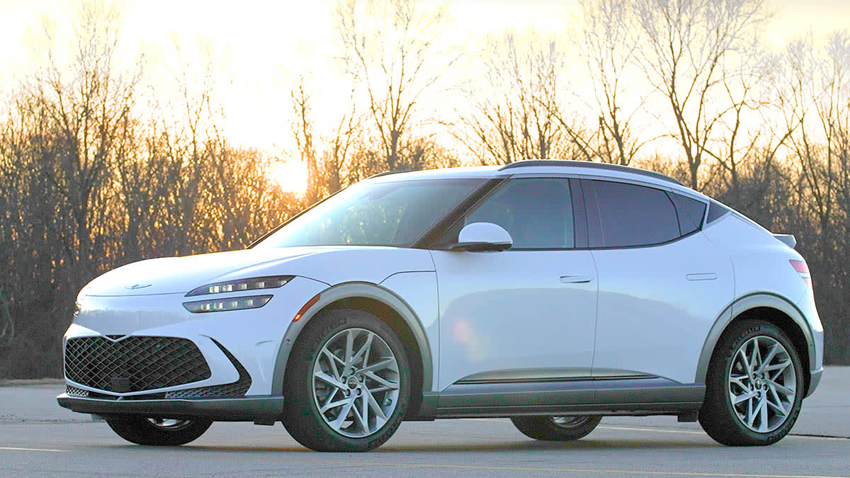 Talking Cars 360: Driving the 2023 Genesis GV60 - Consumer Reports