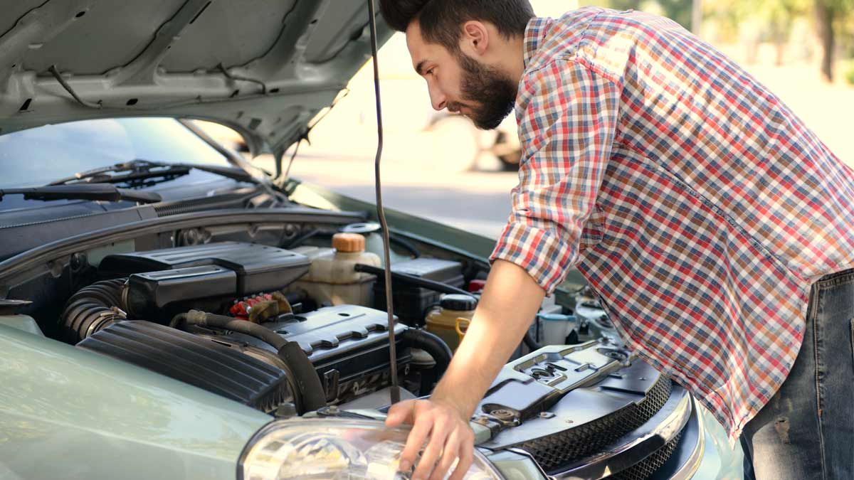 How to Inspect Car Belts and Hoses - Consumer Reports