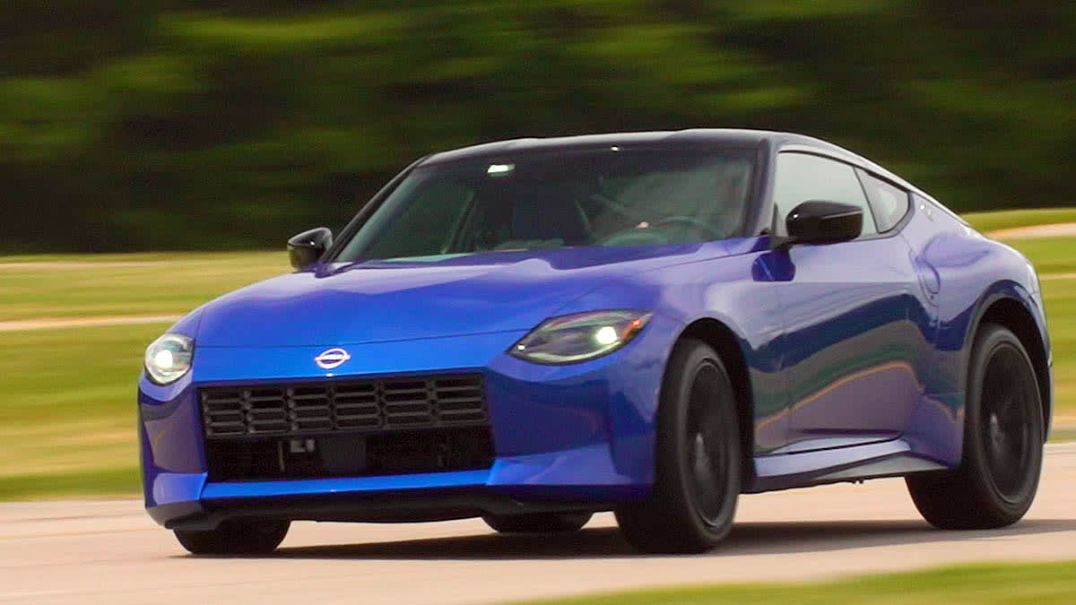 Talking Cars 364: Driving the 2023 Nissan Z - Consumer Reports