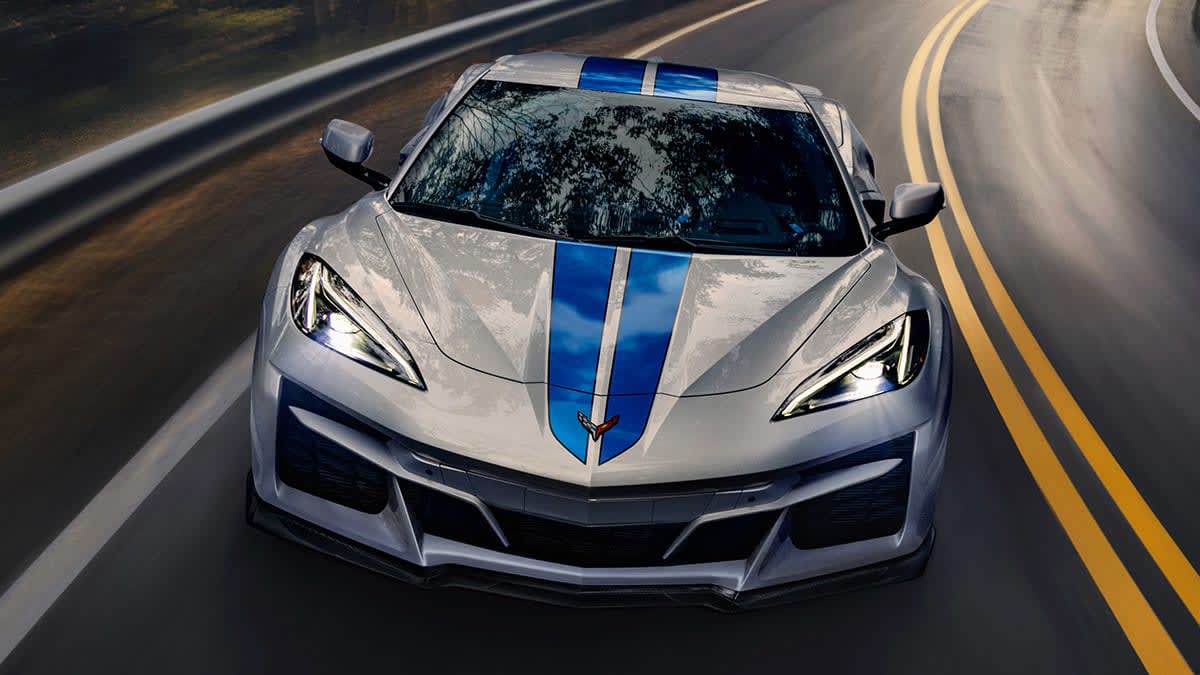 2024 c8 corvette e ray