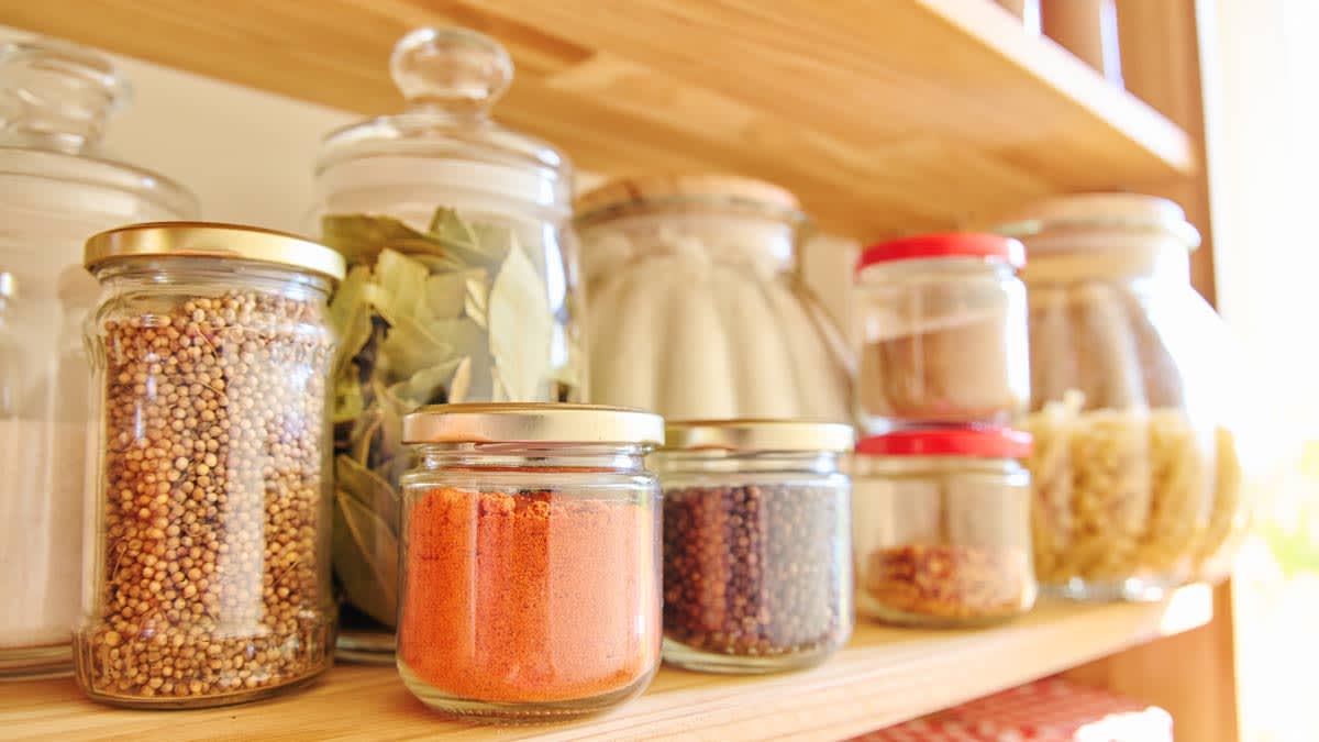 7 Ways to Store Herbs and Spices, According to the Pros - Consumer Reports