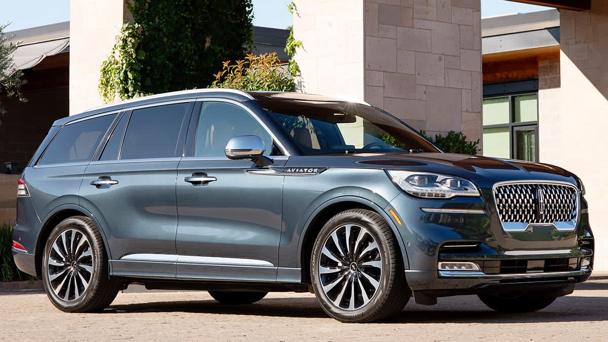 Ford Lincoln Recall More Suvs To Fix Faulty Backup Cameras Consumer