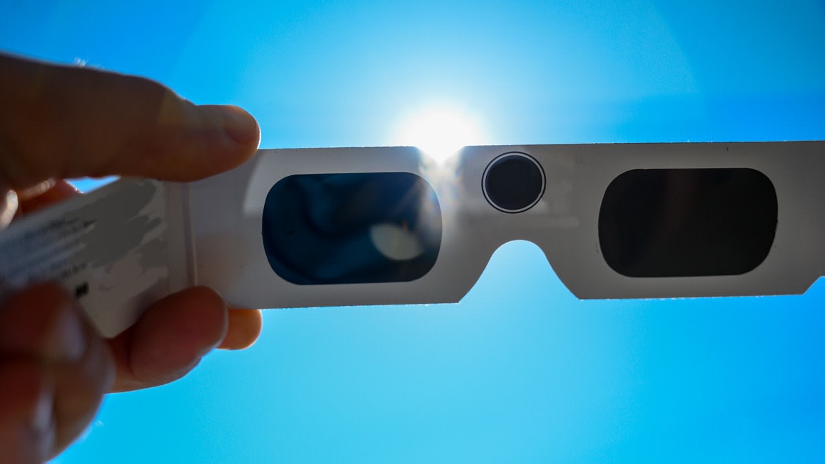 How to (Safely) Watch the Total Solar Eclipse - Consumer Reports