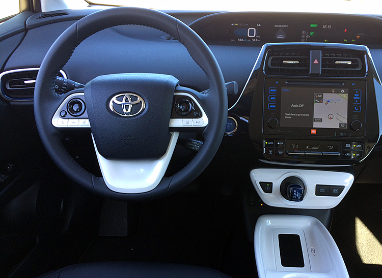2016 Toyota Prius Hybrid - Consumer Reports